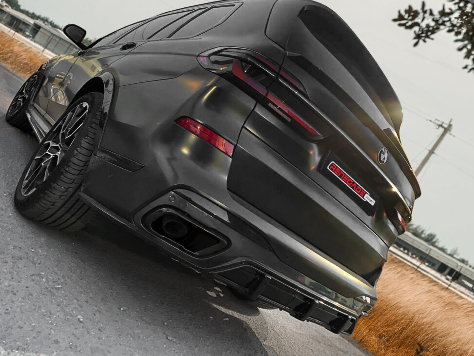 Rear bumper diffuser Renegade Design Body kit set for BMW X7 G07 LCI ...