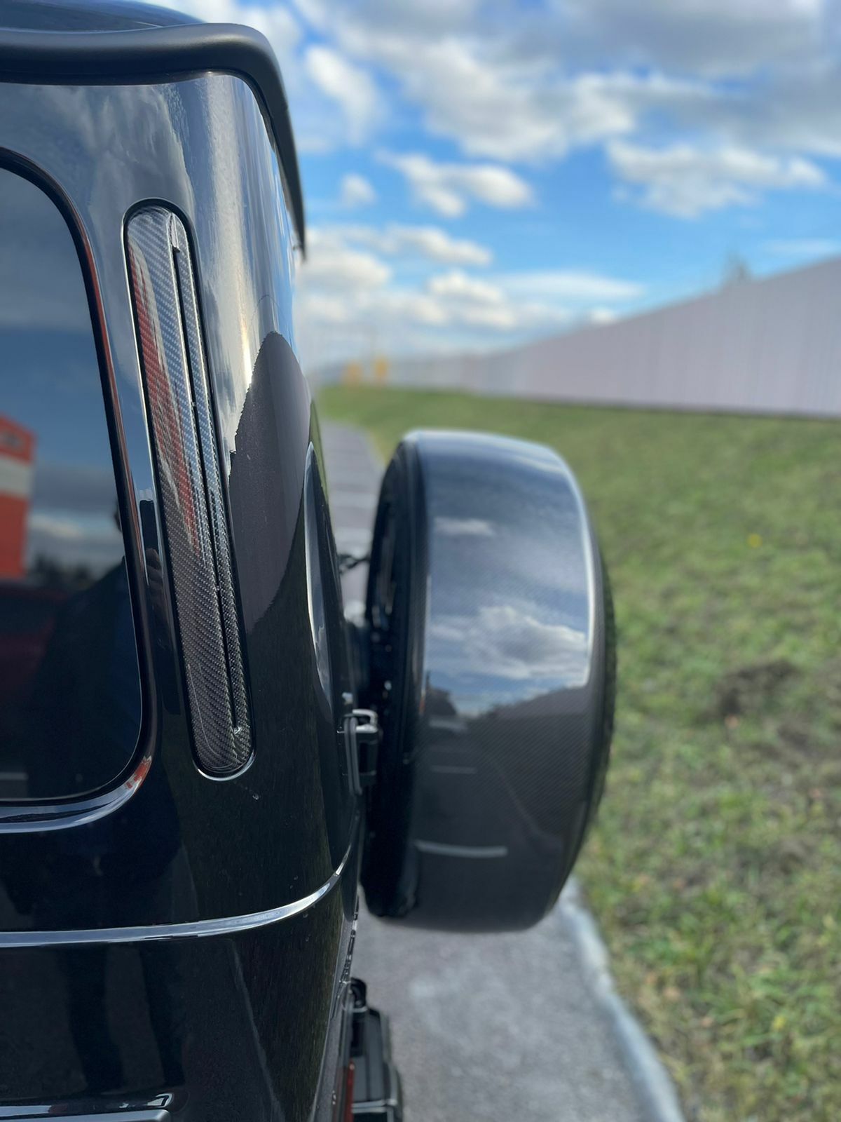 Rear pillar air ducts Carbon for Mercedes G-class W463A Buy with ...