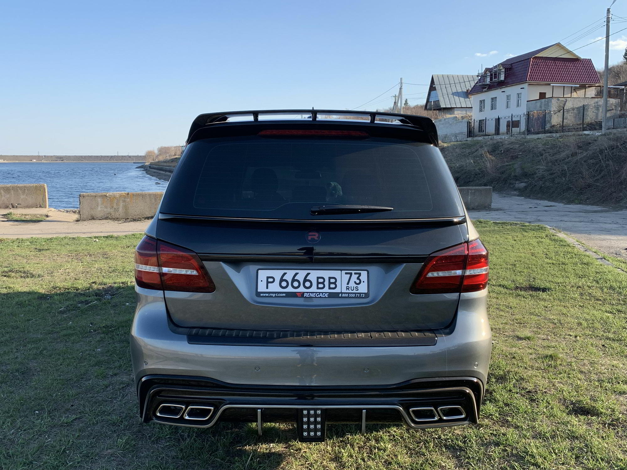 Rear bumper diffuser Renegade Design for Mercedes Benz GLS X166 Buy ...