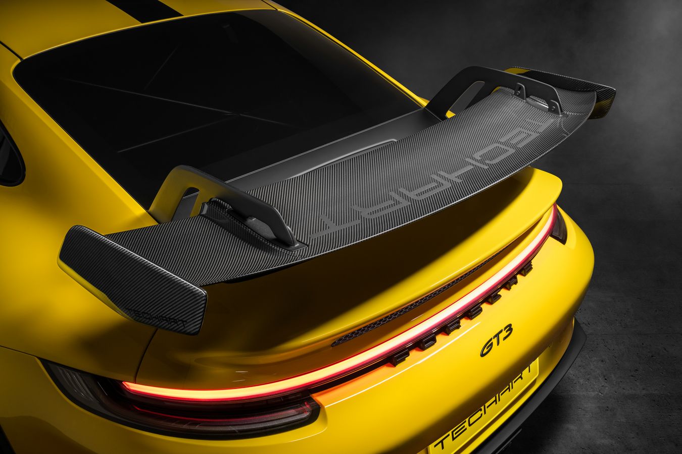 Rear Spoiler Profile with Techart Lettering and Wing End Plates Techart ...