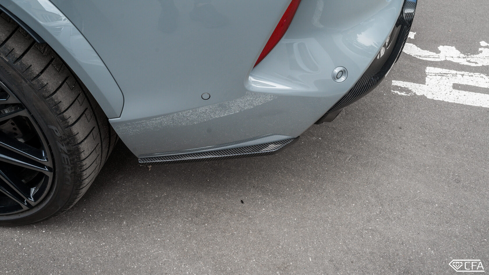 Rear bumper blades Megalodon Carbon for BMW X5 M F95 Buy with delivery ...