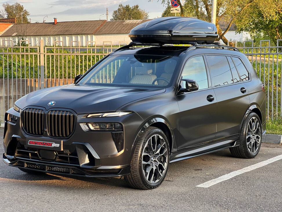 Side skirt splitters Renegade Design Body kit set for BMW X7 G07 LCI ...