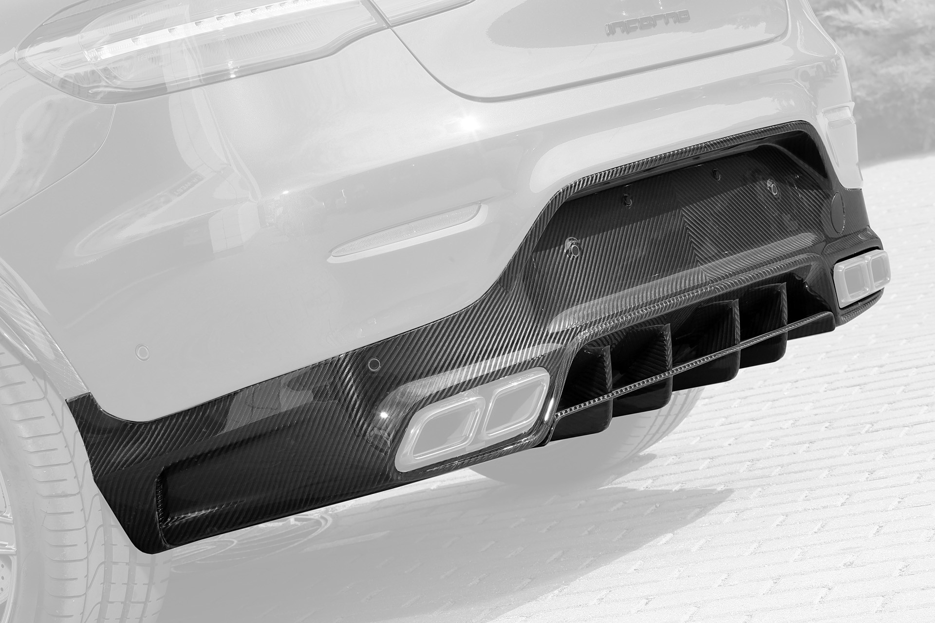 Rear bumper bottom part visible carbon fiber Topcar Design for Mercedes ...