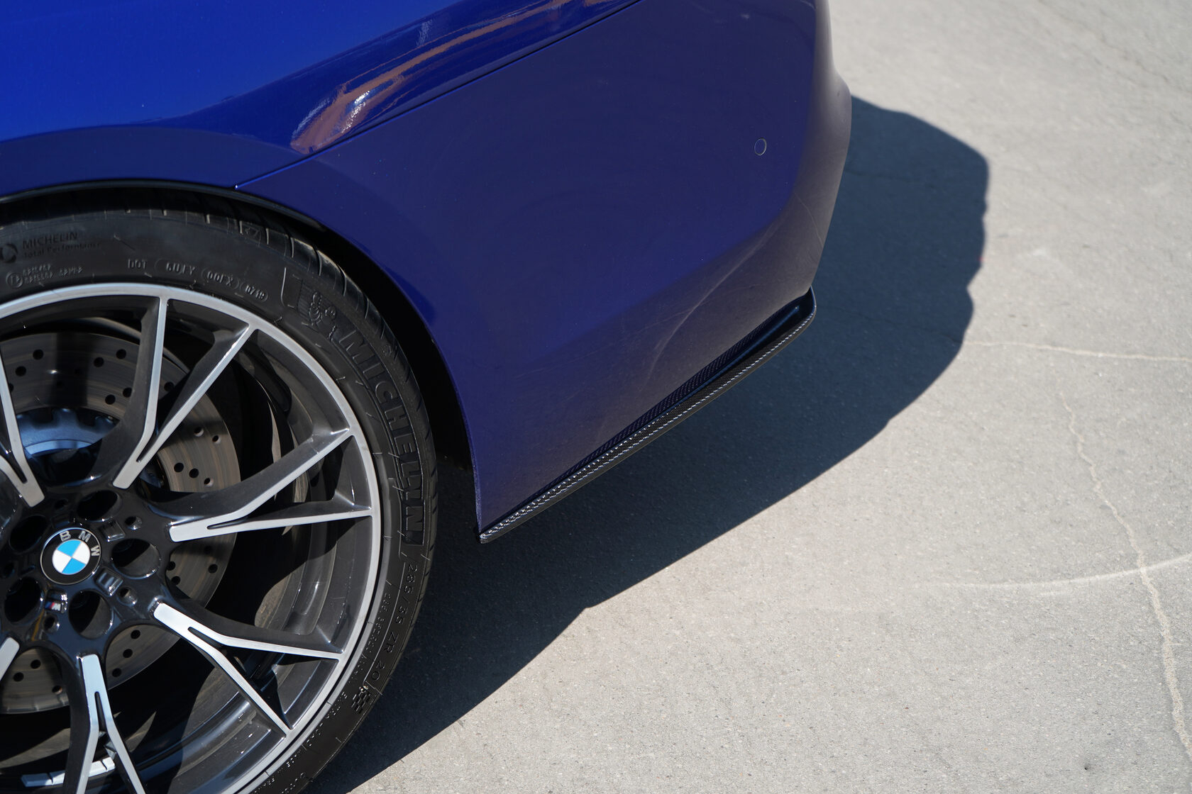 Rear bumper blades Super Jet Carbon for BMW M5 F90 Buy with delivery ...