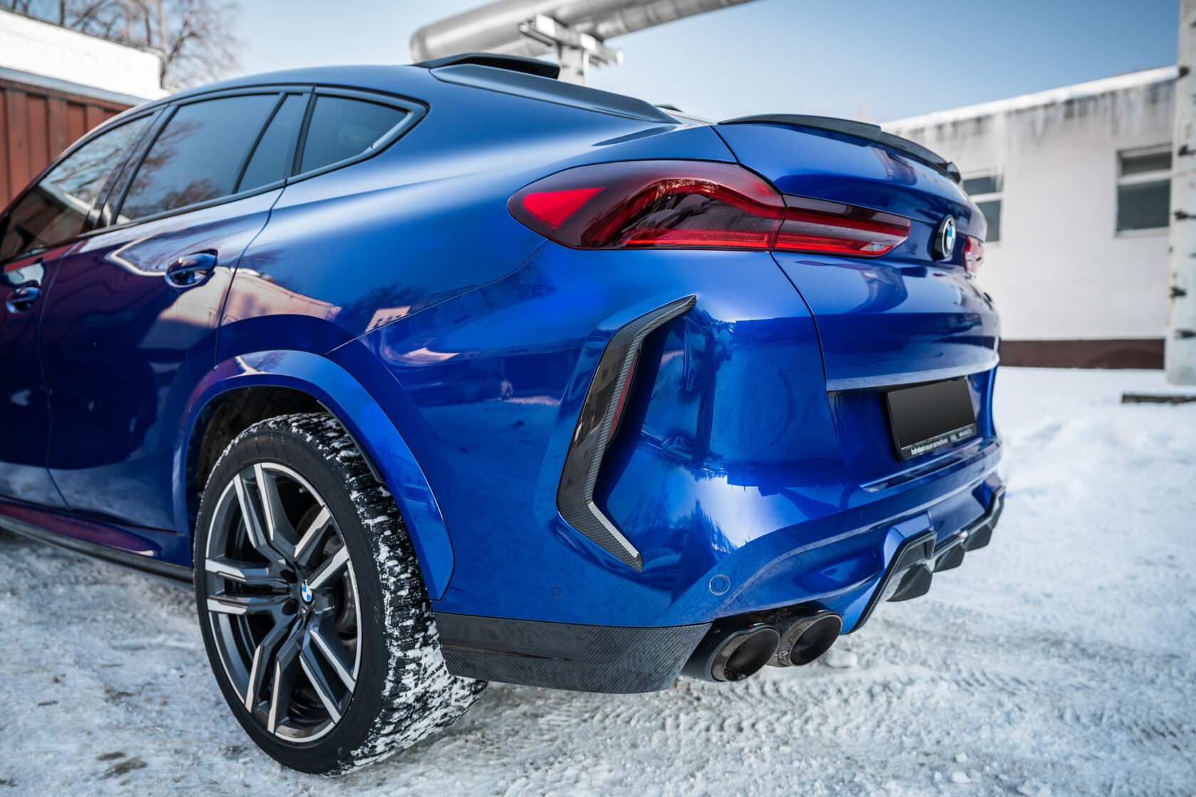 Rear bumper inserts Megalodon Carbon for BMW X6 M F96 Buy with delivery ...