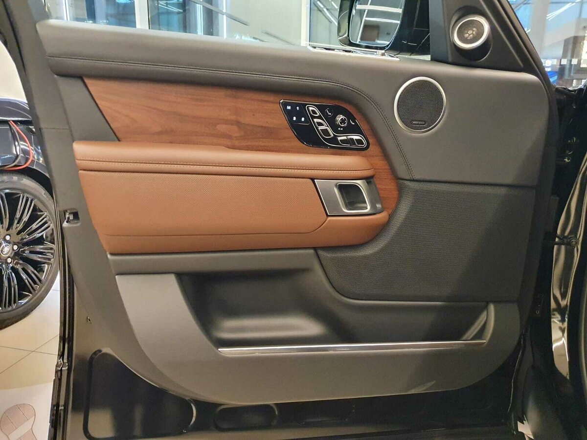 New Land Rover Range Rover Long Restyling For Sale Buy with delivery ...