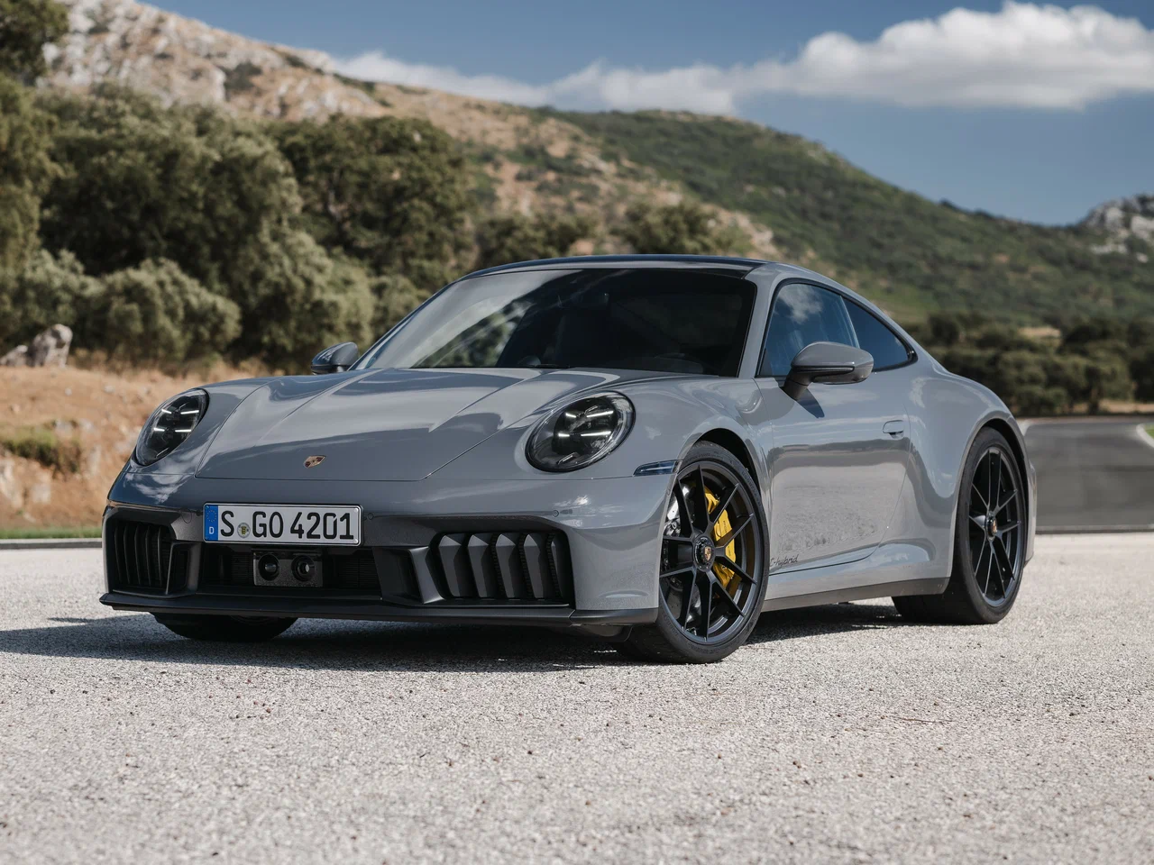 Porsche 911 (992.2) Facelift 2025 Custom Design Wide Body Kit by Bête ...