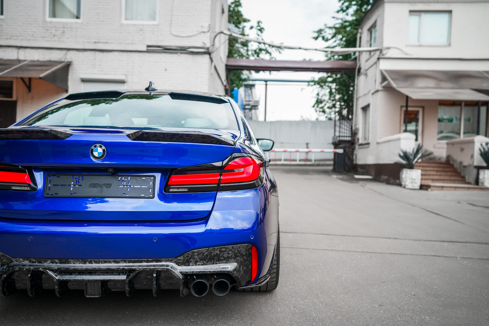 Trunk Spoiler Super Jet Forged Carbon for BMW M5 F90 买带送货，安装，实惠的价格和保证