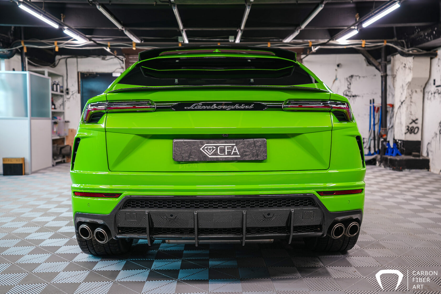 Rear bumper diffuser Сarbon for Lamborghini Urus S Buy with delivery ...