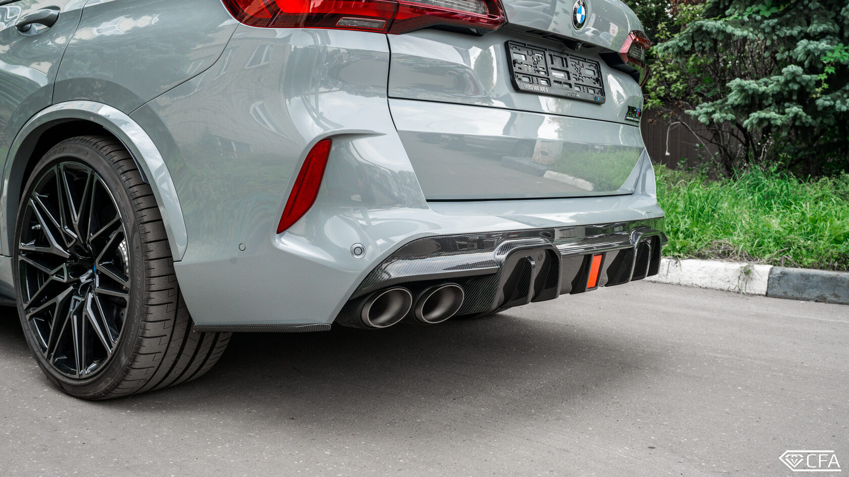 Rear bumper blades Megalodon Carbon for BMW X5 M F95 Buy with delivery ...