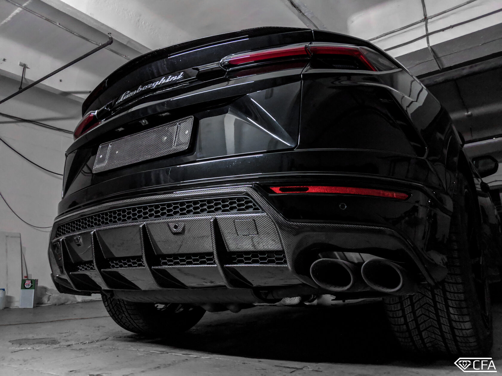 Rear bumper diffuser Сarbon for Lamborghini Urus S Buy with delivery ...