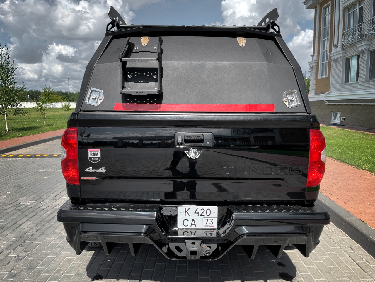 Rear bumper with diffuser Renegade Design for Toyota Tundra Køb med ...