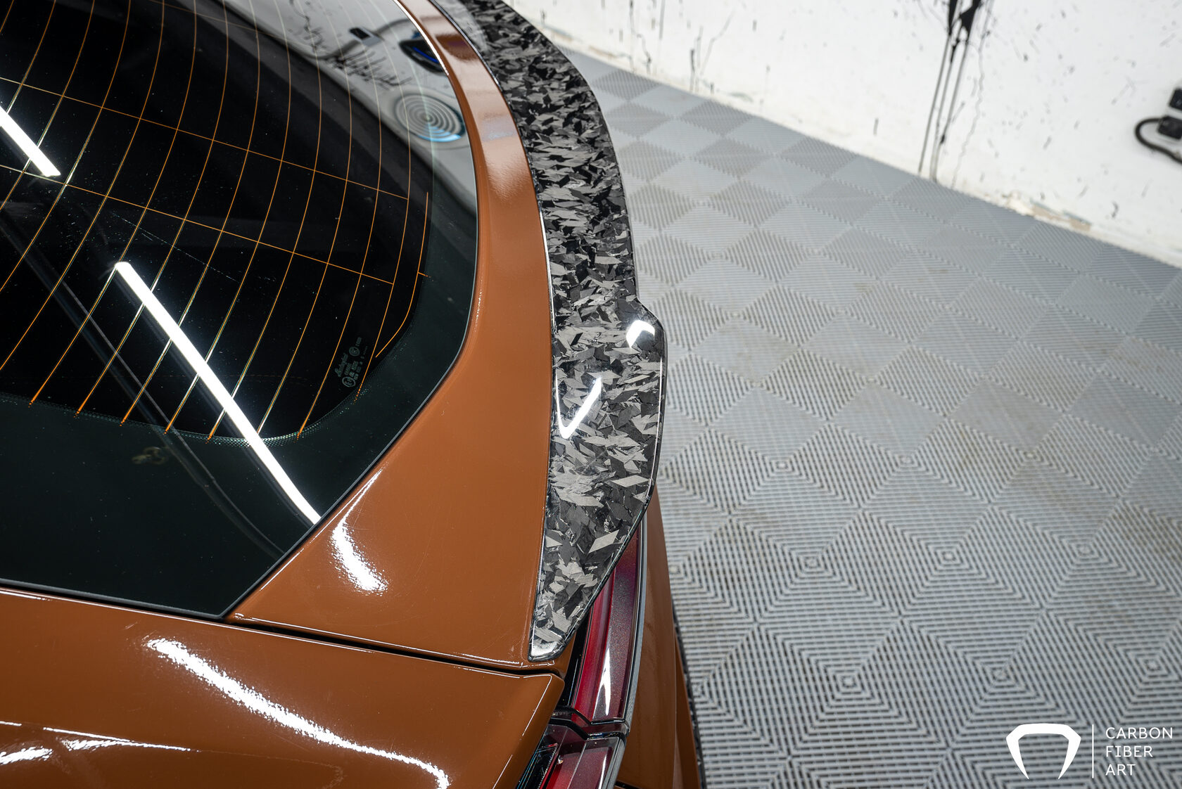 Trunk spoiler Corsa Carbon for Lamborghini Urus Buy with delivery ...