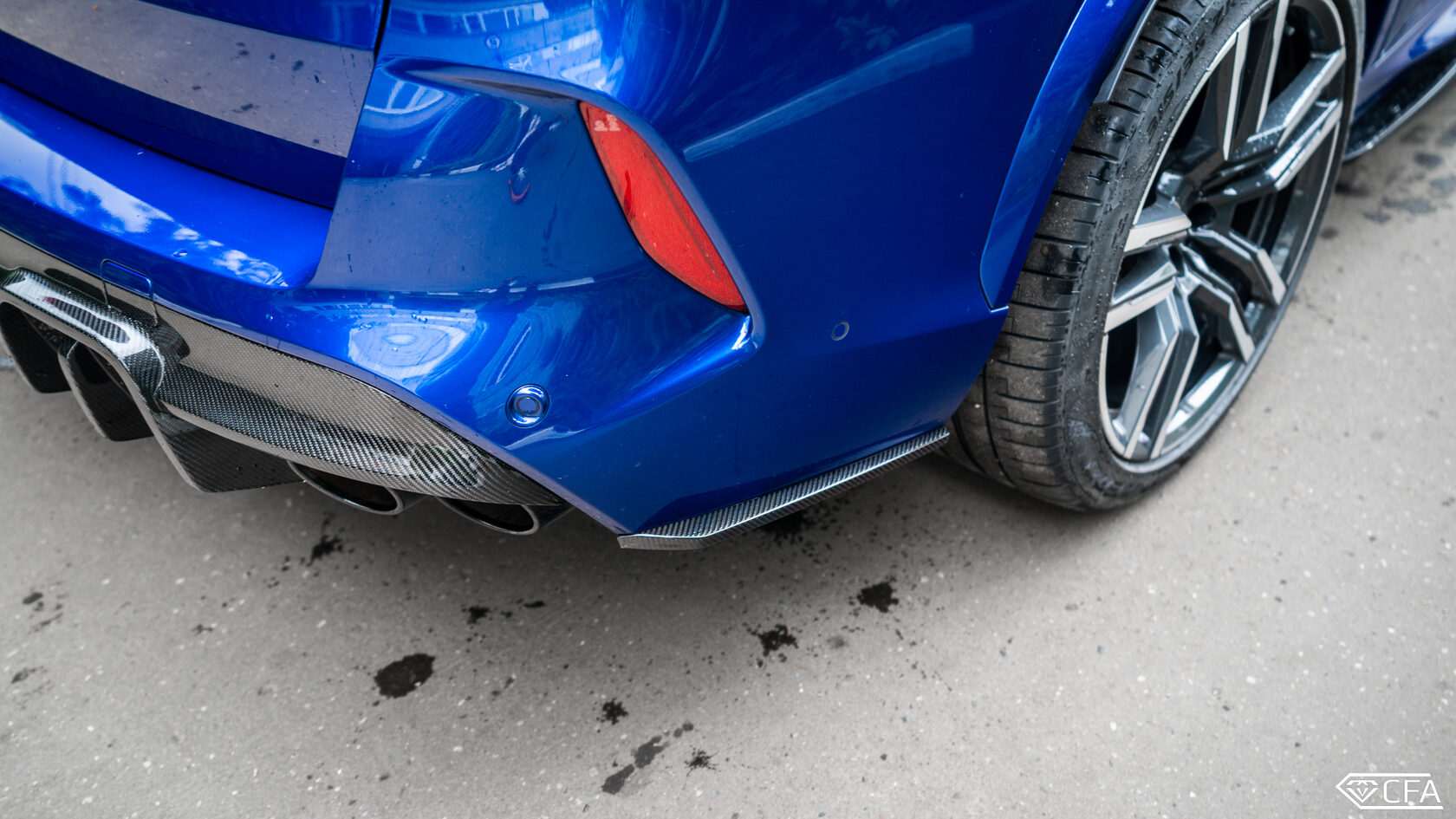 Rear bumper blades Megalodon Carbon for BMW X5 M F95 Buy with delivery ...