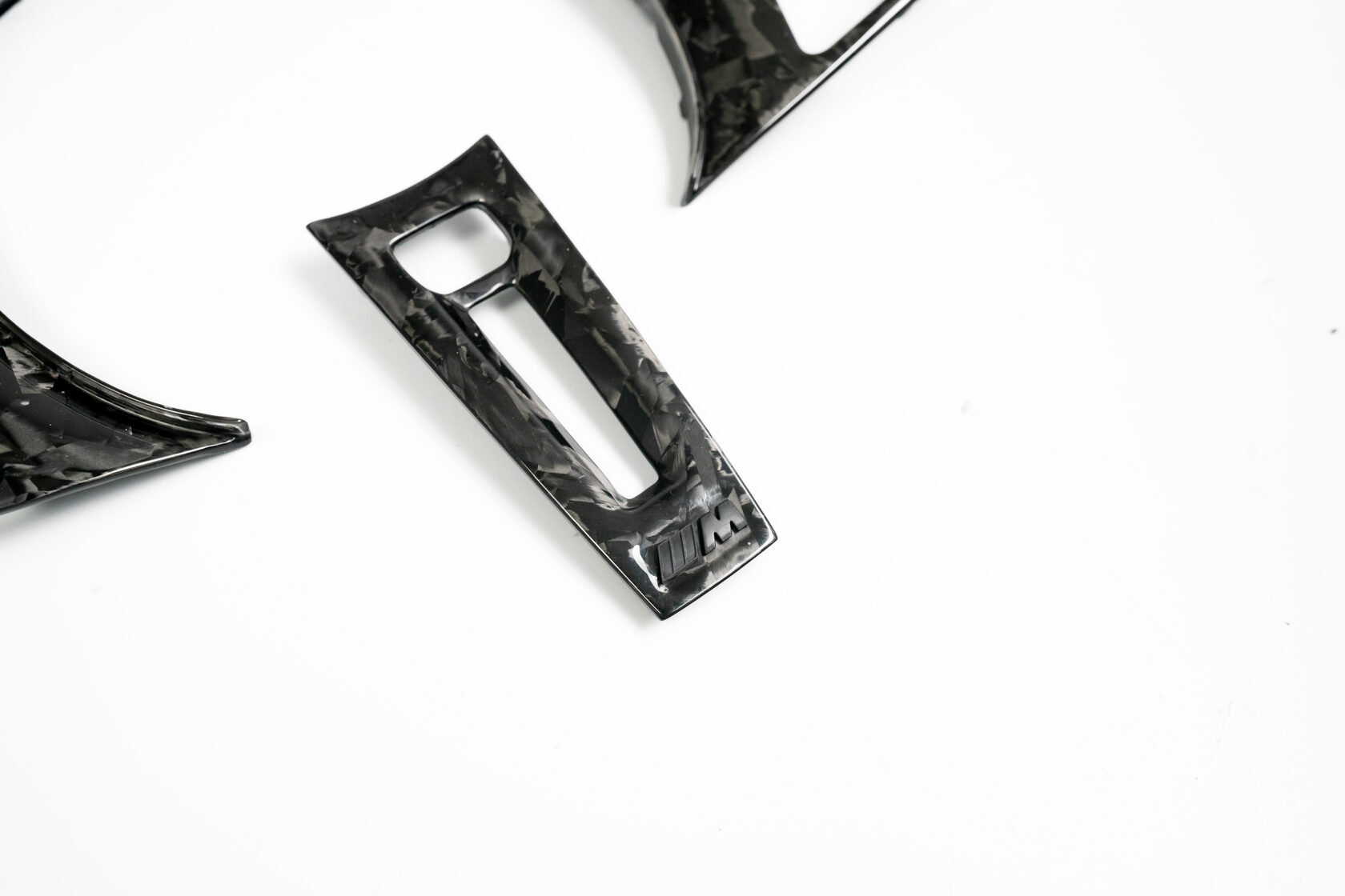 Steering wheel inserts Forged Carbon for BMW M8 F91/F92/F93 Grand Coupe ...