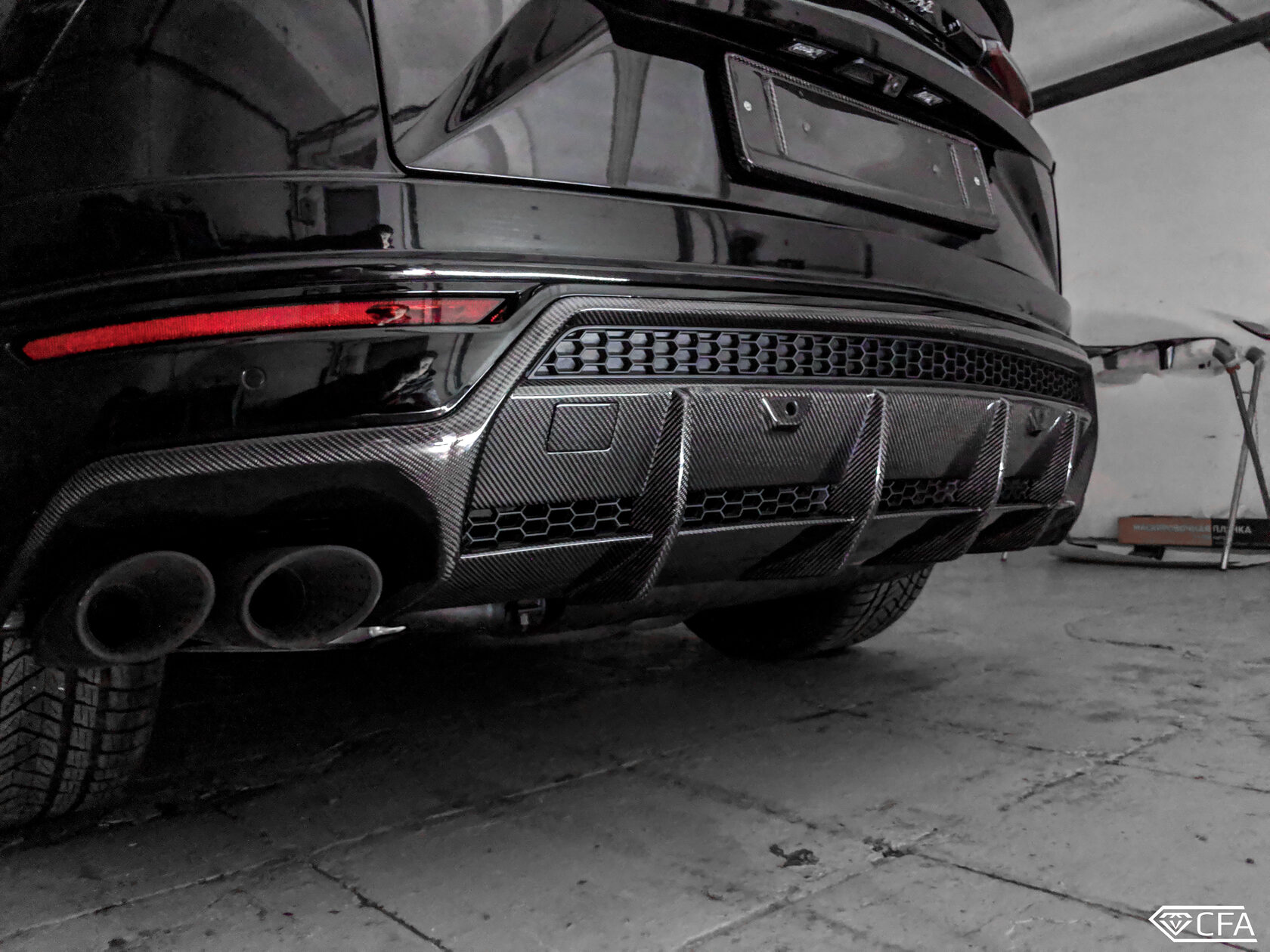 Rear bumper diffuser Сarbon for Lamborghini Urus S Buy with delivery ...